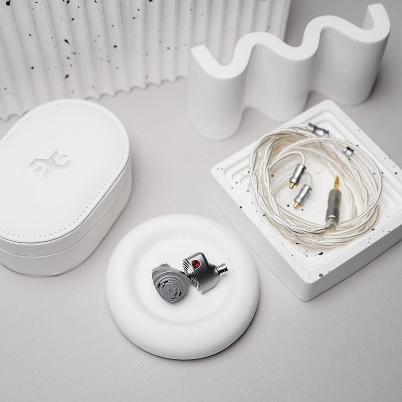 Elysian Acoustic Labs PILGRIM 1 LSR DD+3 Sonion BA Hybrid In-Ear Monitors