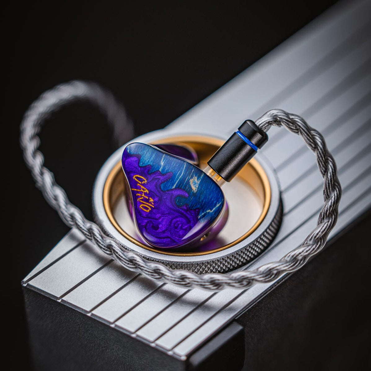 Hisenior Cano Cristales 2DD+8BA Hybrid Drivers IEMs — HiFiGo